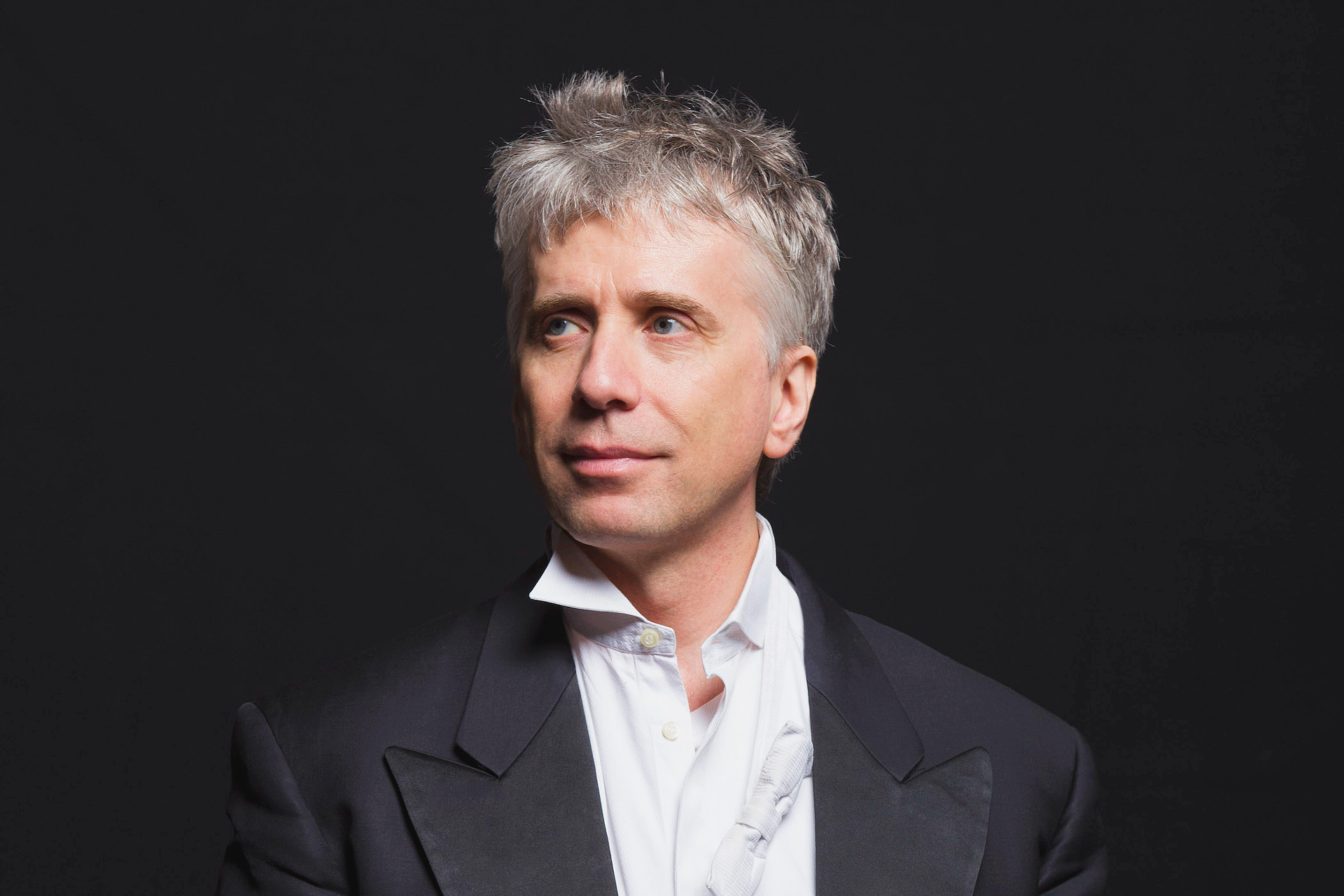 For an all-Vivaldi program, Giovanni Antonini takes on two masterpieces ...