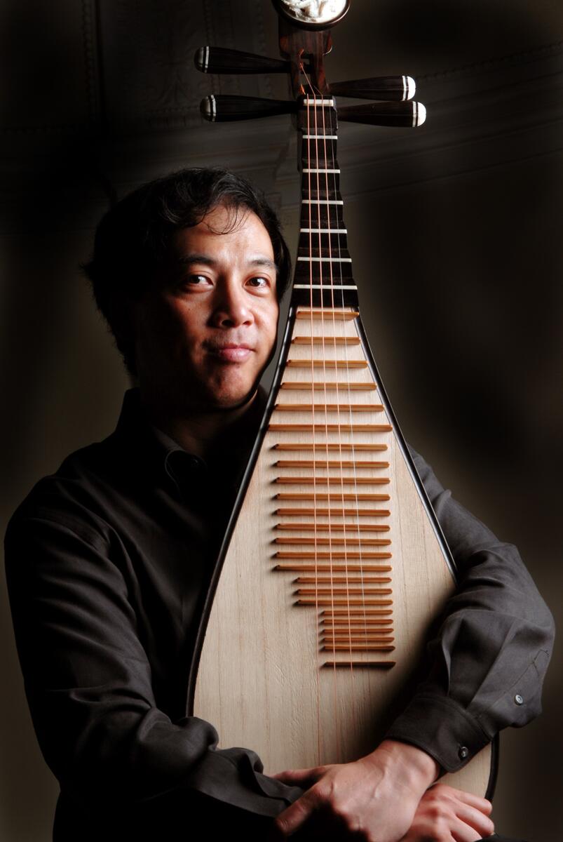 A pipa virtuoso explains some fundamentals about the instrument ...