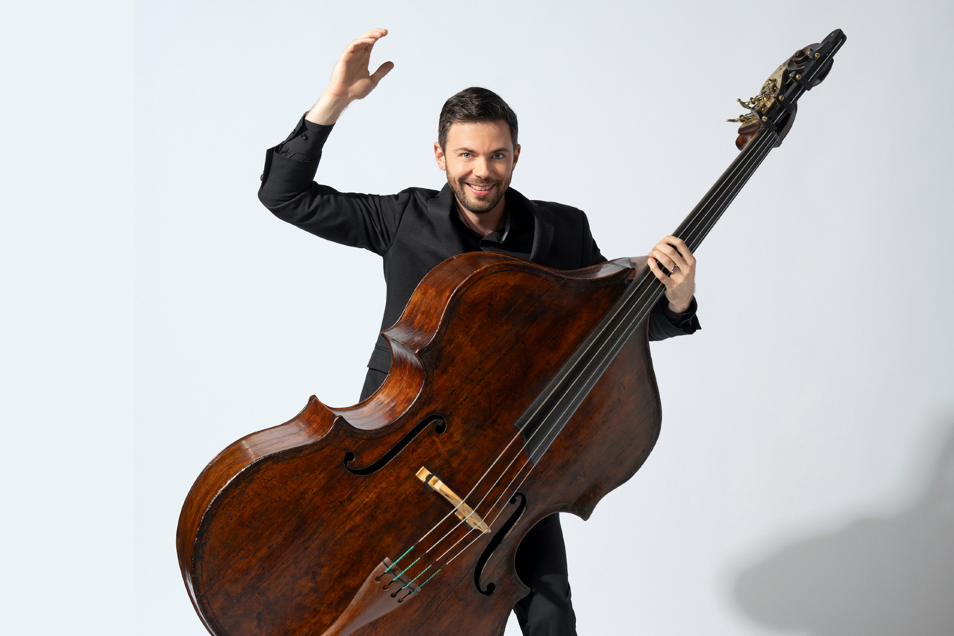 Ian Hallas, bass: His advice, come to as many concerts as possible ...