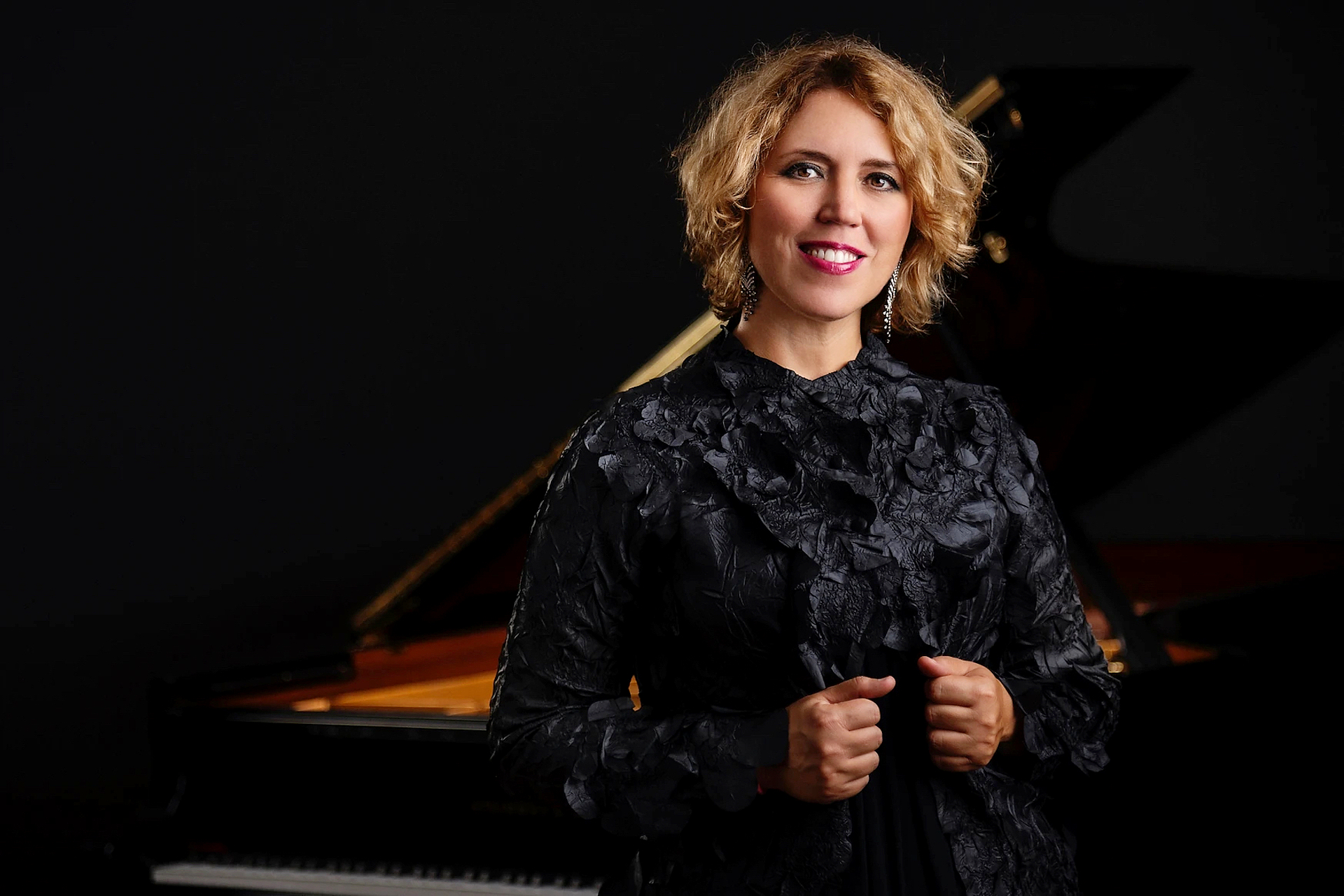 Pianist Gabriela Montero breaks barriers with her Latin Concerto ...